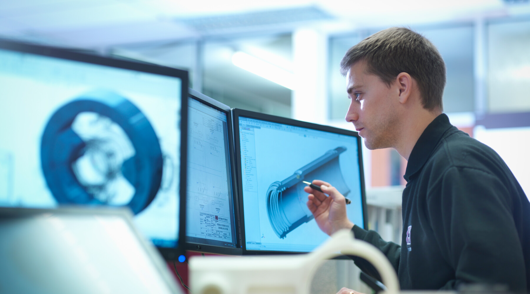 High-Performance Military Vehicle Suspension | Horstman - Horstman Group